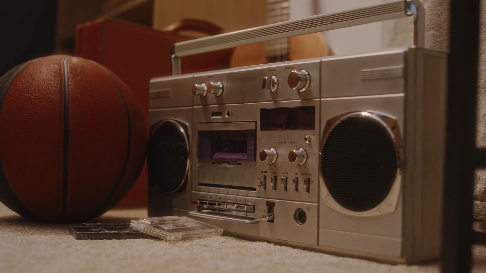 Discover kids-playing-retro-games, a story-driven footage | Artlist