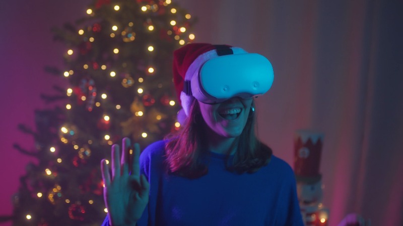 Christmas Tree, Metaverse, Vr Headset, Vr by Daniele Sgura – Stock ...