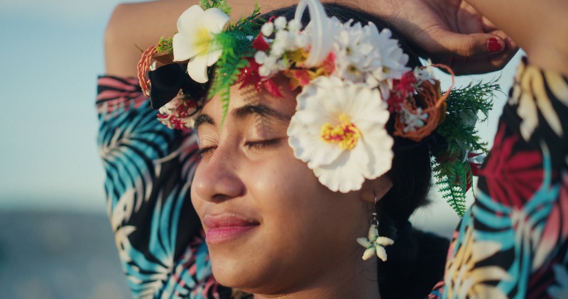 Tuvalu, Young, Woman, Flower Crown by Josh Guvi – Stock Footage | Artlist