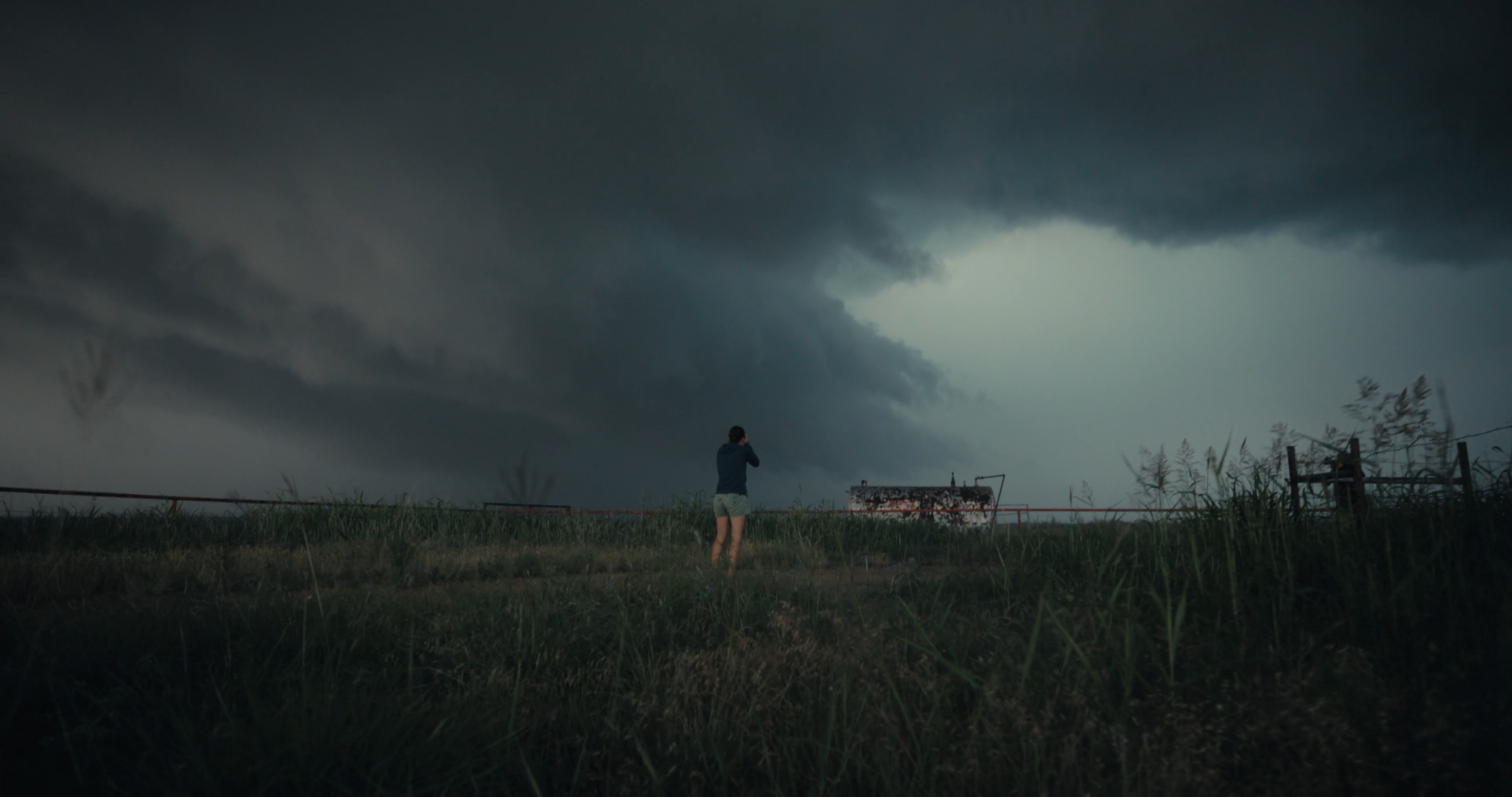 Discover storm-chasers, a story-driven footage | Artlist