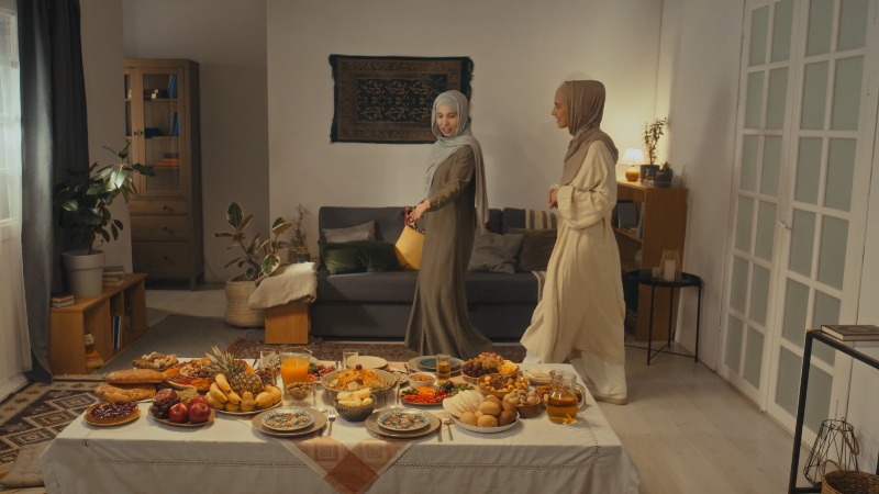 Woman, Eid Al Fitr, Uraza Bayram, Arriving by Pressmaster – Stock ...