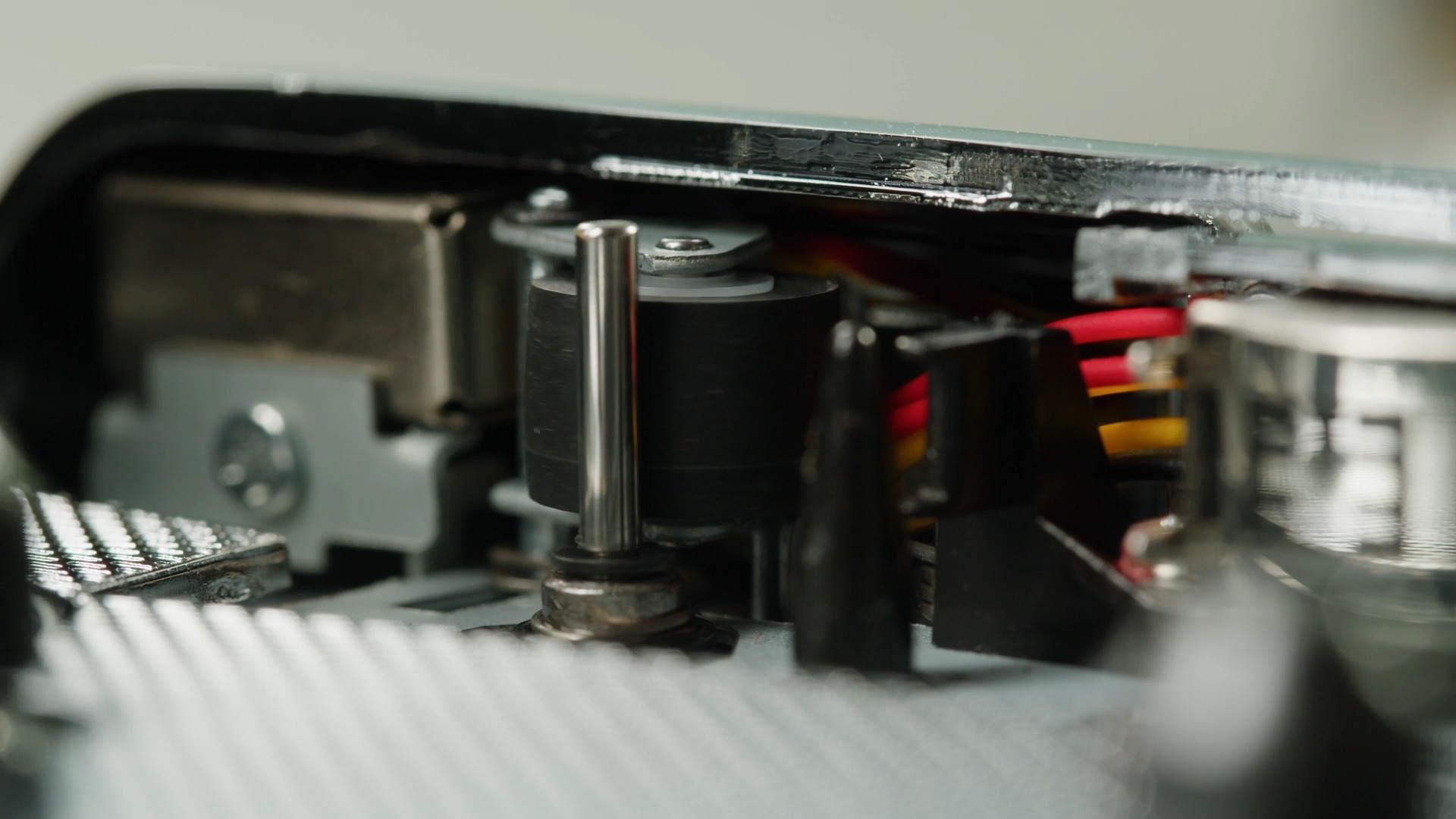 Discover old-school-electronics, a story-driven footage | Artlist