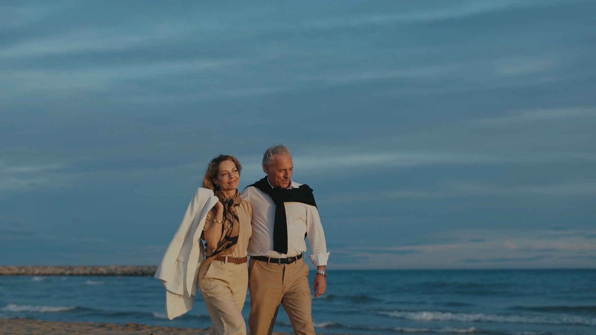 Discover love-has-no-age, a story-driven footage | Artlist