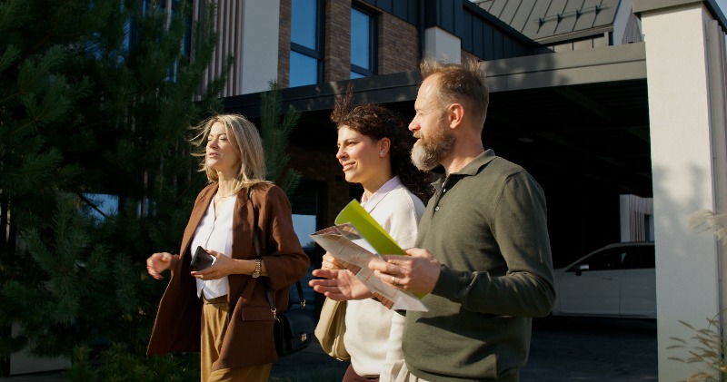 House, Realtor, Tour, Clients by M-ART production – Stock Footage | Artlist