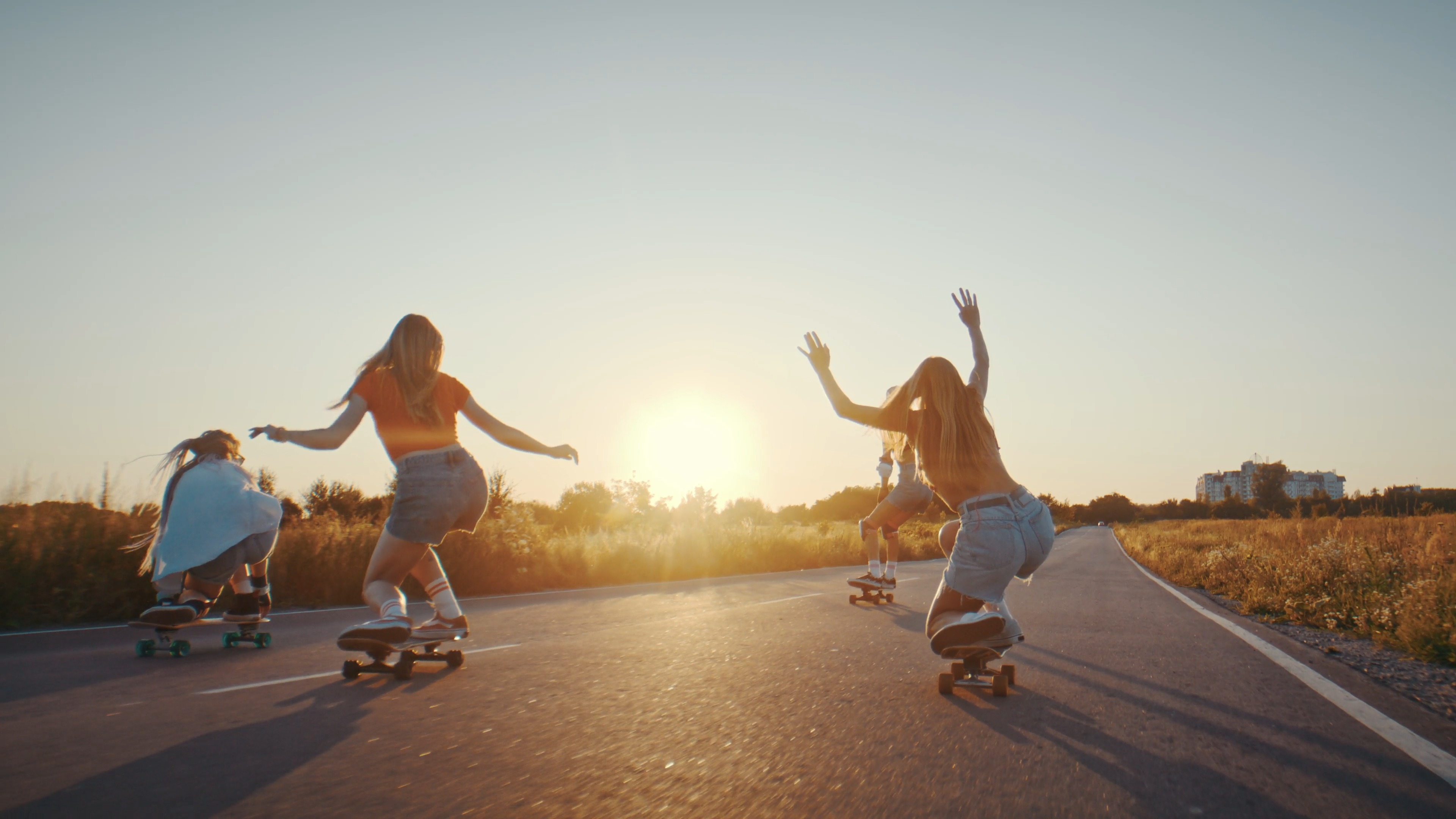 Discover summer-skating, a story-driven footage | Artlist